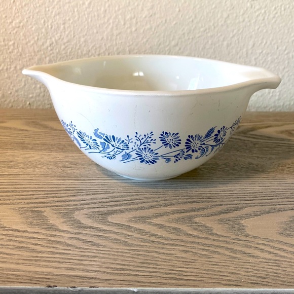 Pyrex | Kitchen | Vintage Pyrex Cinderella Bowl | Poshmark